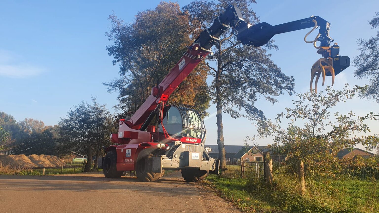 Roterende Verreiker 25 meter met Velkop - Van den Brink hoogwerker en ...